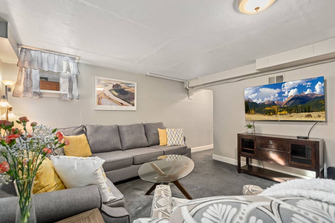 93 M² Apartment ∙ 2 Bedrooms ∙ 4 Guests - Colorado State University, Fort Collins