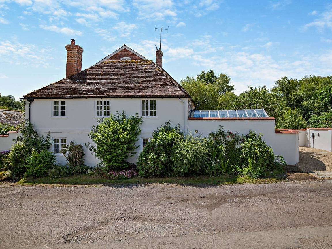 Cottage ∙ 3 Bedrooms ∙ 5 Guests - Amesbury