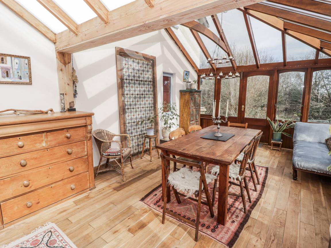 Cottage ∙ 2 Bedrooms ∙ 4 Guests - Saint Dogmaels