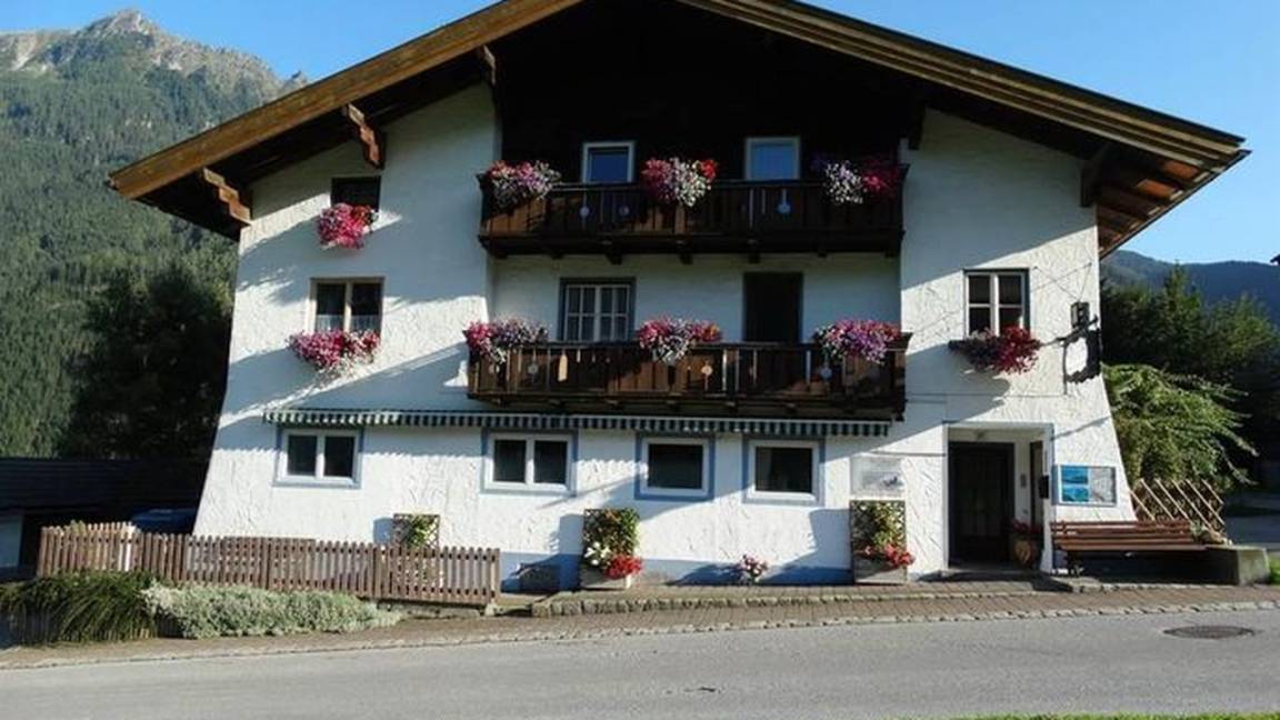 Hotel ∙ 1 Bedroom ∙ 2 Guests - Gerlos
