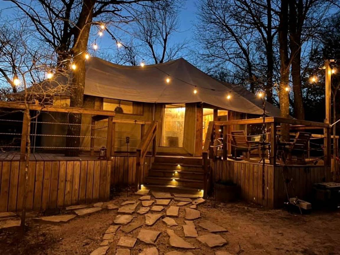 Camping ∙ 1 Bedroom ∙ 4 Guests - Texas