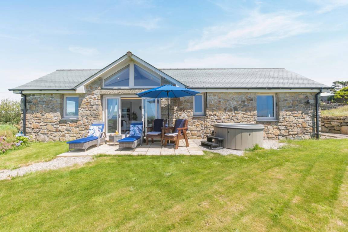 House ∙ 1 Bedroom ∙ 2 Guests - Sennen Cove