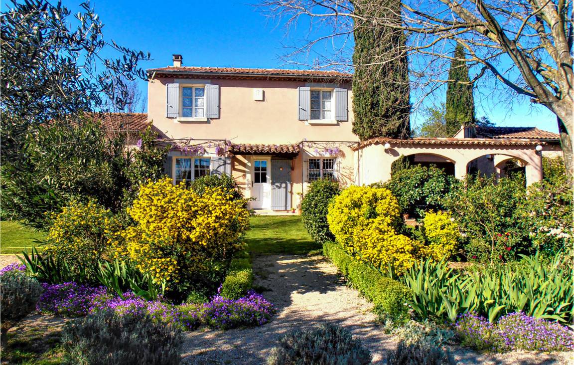 120 M² Maison De Vacances ∙ 3 Chambres ∙ 6 Personnes - Uzès