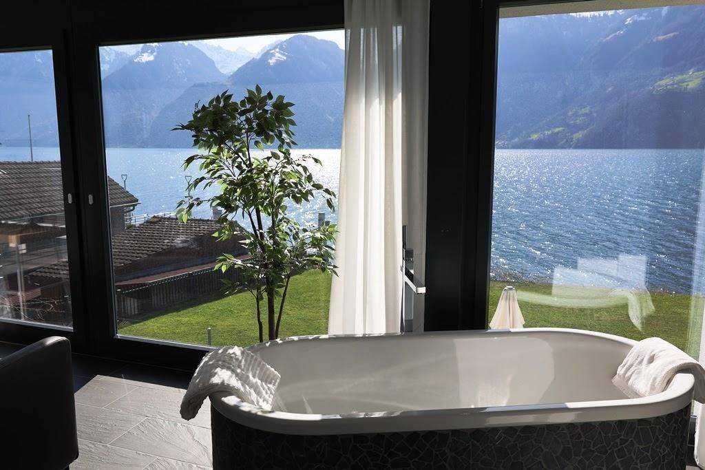 216 M² Maison De Vacances ∙ 2 Chambres ∙ 4 Personnes - Morschach