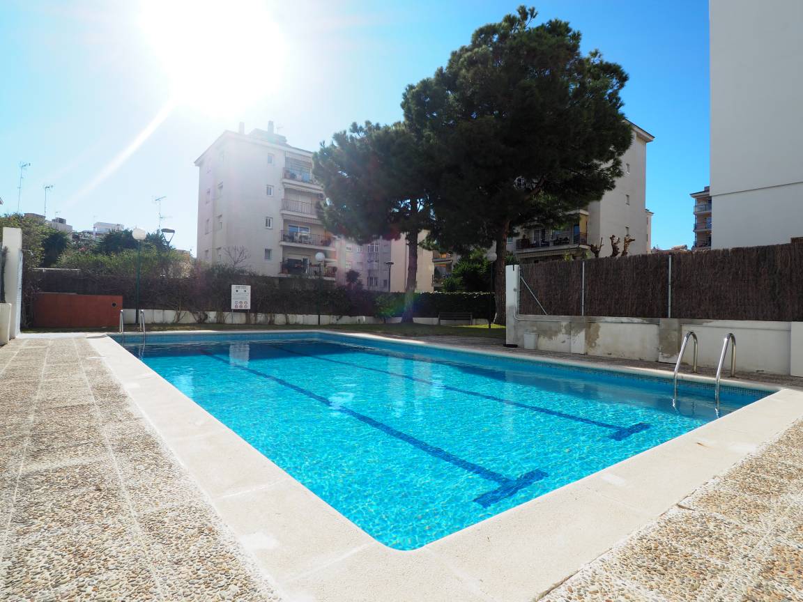 107 M² Apartment ∙ 4 Bedrooms ∙ 9 Guests - Sitges