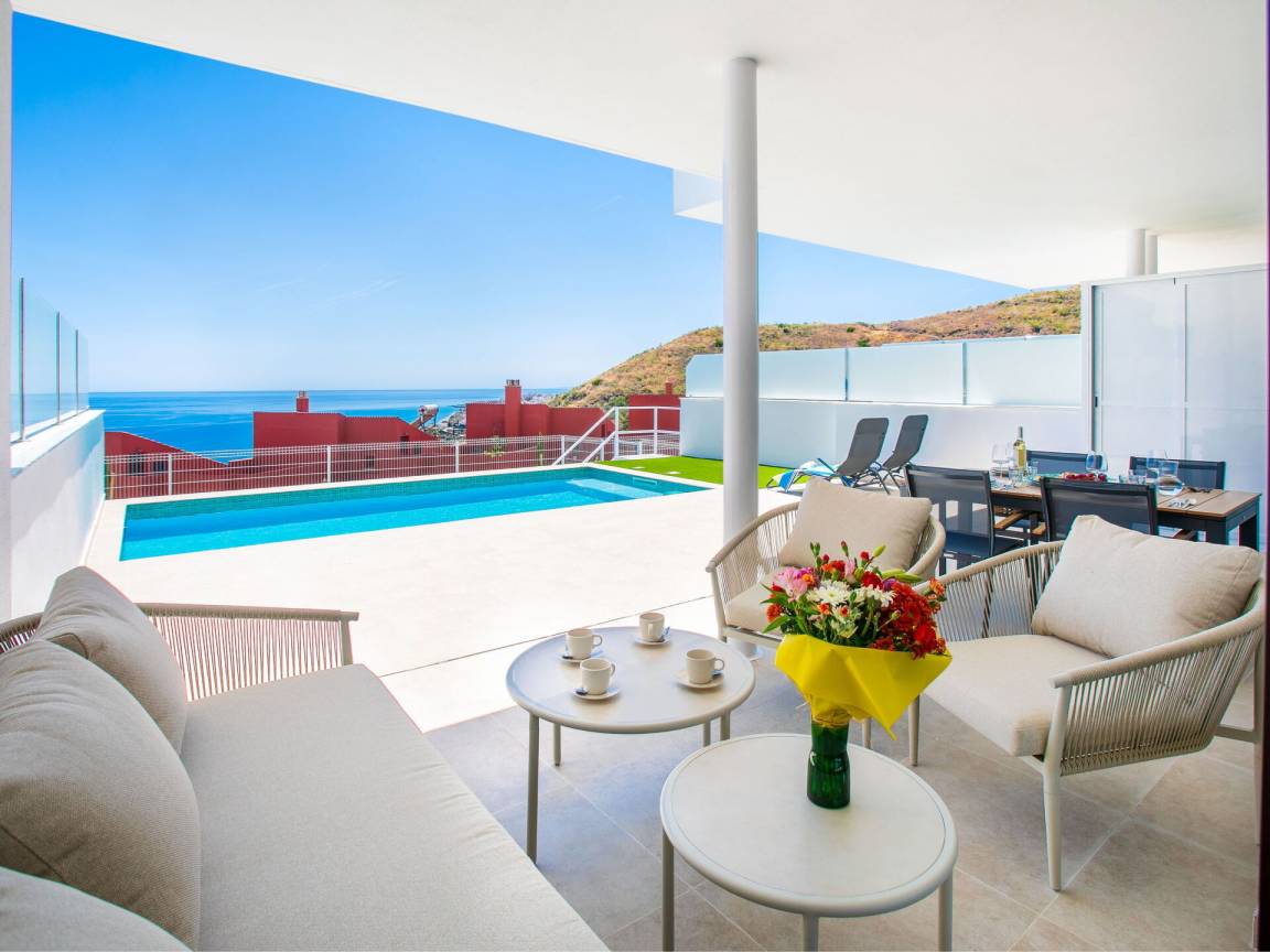 75 M² Apartamento ∙ 2 Habitaciones ∙ 4 Huéspedes - Torrox Costa