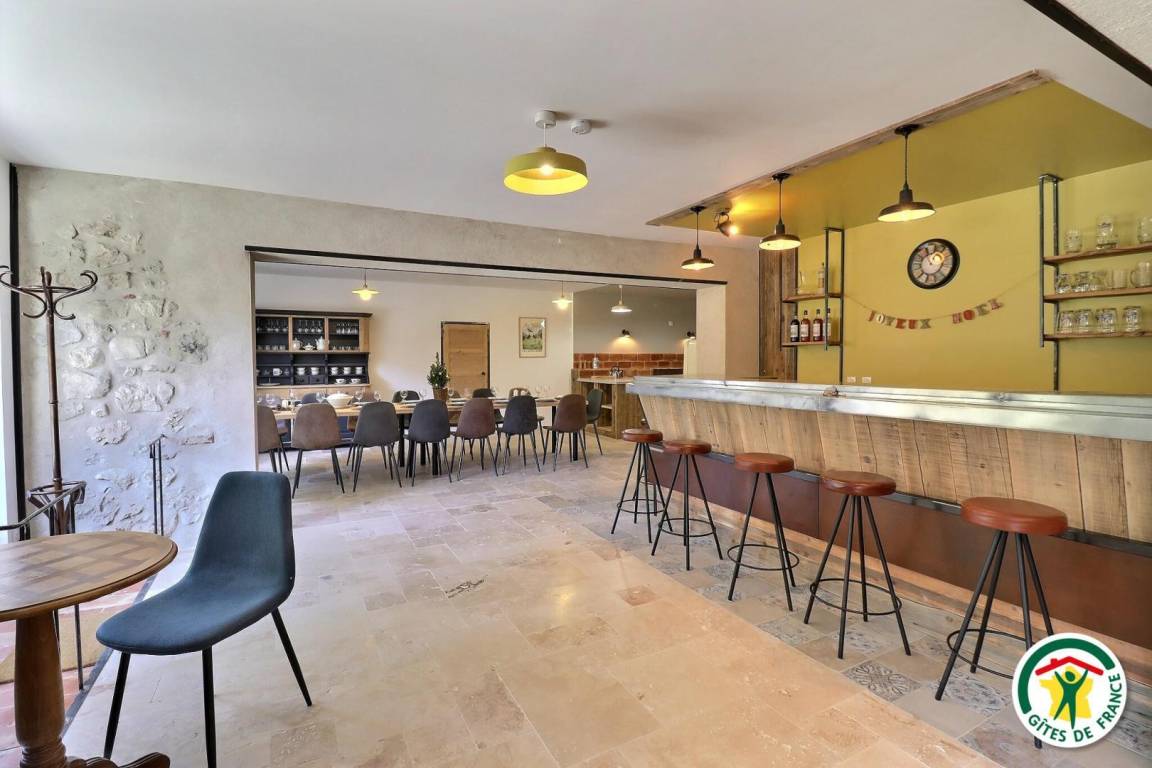 320 M² Gîte ∙ 6 Chambres ∙ 15 Personnes - Font d'Urle