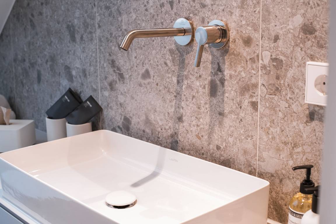 73 M² Apartment ∙ 2 Bedrooms ∙ 4 Guests - Konstanz