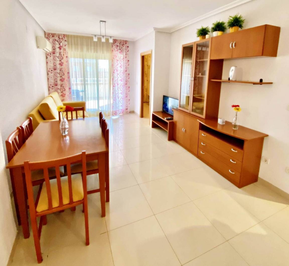 100 M² Apartamento ∙ 3 Habitaciones ∙ 6 Huéspedes - 