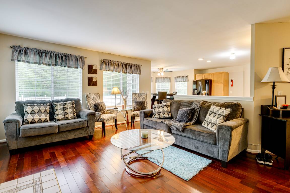 130 M² House ∙ 3 Bedrooms ∙ 5 Guests - Dearborn, MI