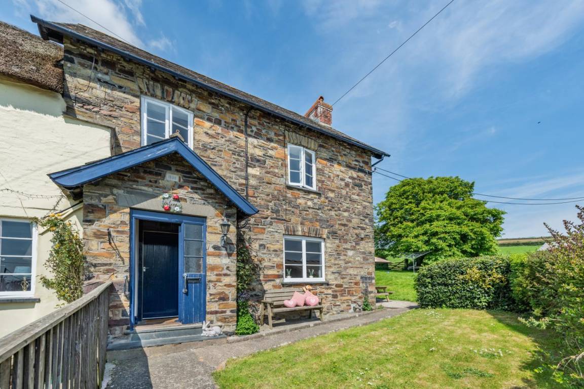 Cottage ∙ 3 Bedrooms ∙ 6 Guests - South Molton