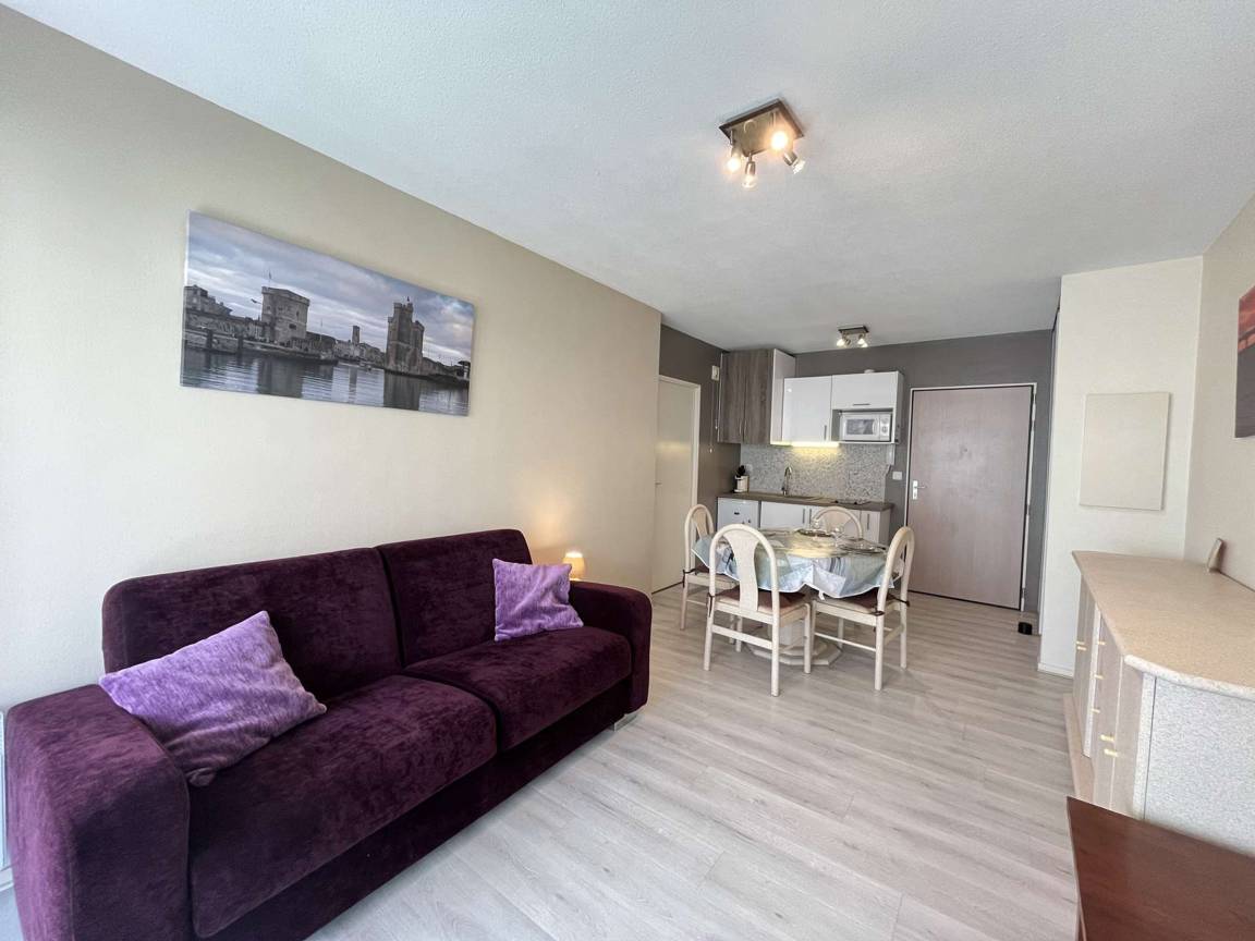 25 M² Studio Flat ∙ 1 Bedroom ∙ 2 Guests - La Rochelle
