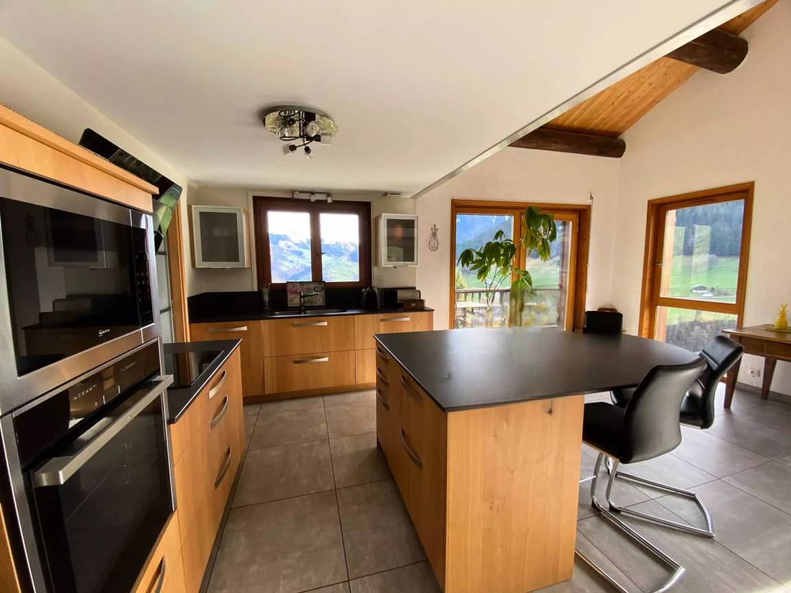 150 M² Chalet ∙ 3 Bedrooms ∙ 6 Guests - Beaufort