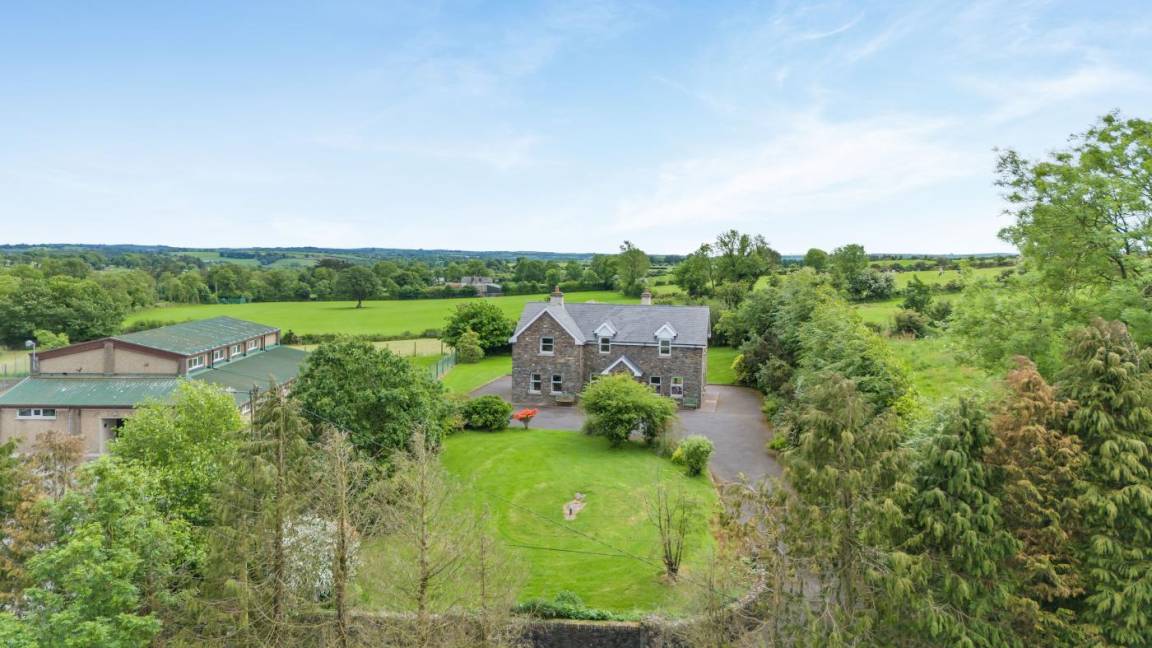 Cottage ∙ 4 Bedrooms ∙ 8 Guests - Macroom