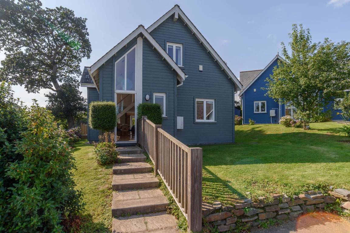 Cottage ∙ 3 Bedrooms ∙ 6 Guests - St Austell