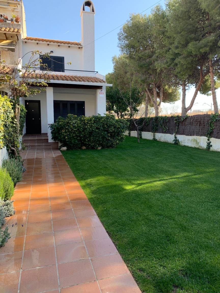 100 M² Ferienhaus ∙ 3 Schlafzimmer ∙ 6 Gäste - Vilanova i la Geltrú