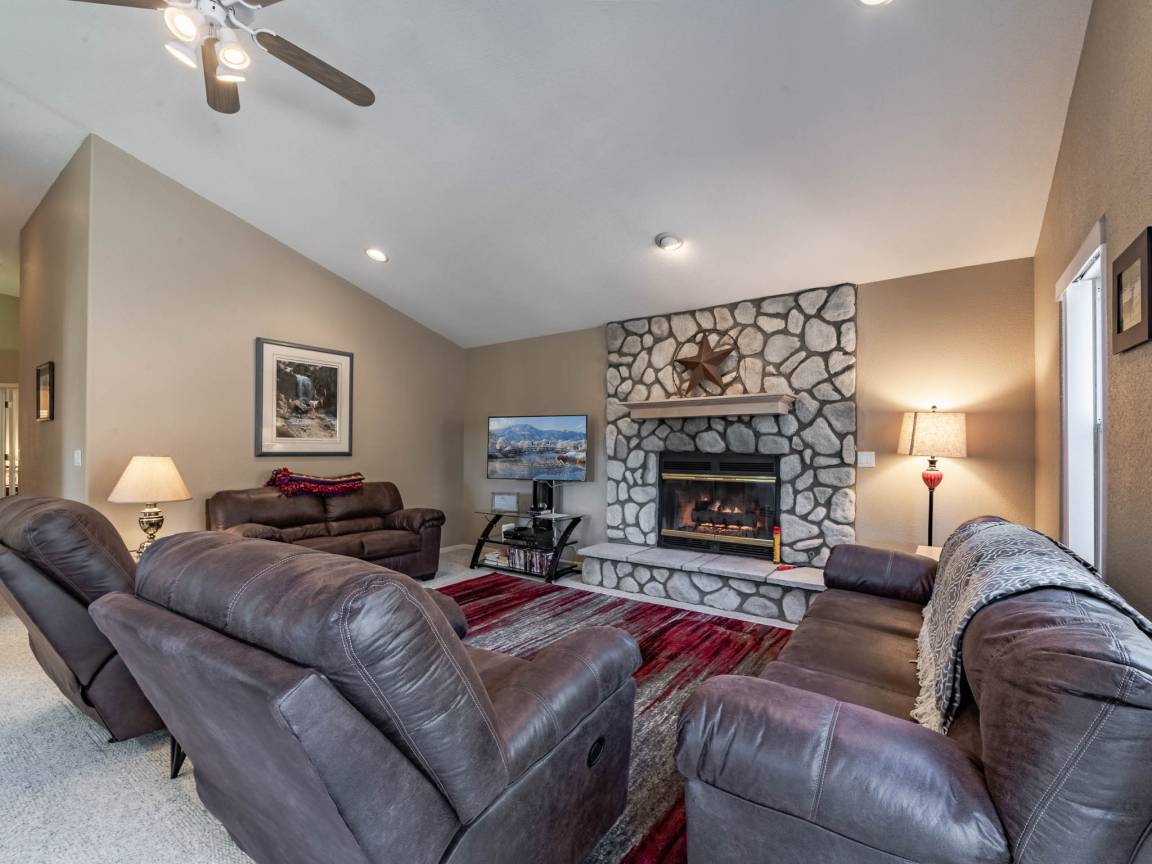 125 M² Cabin ∙ 3 Bedrooms ∙ 6 Guests - Ruidoso, NM