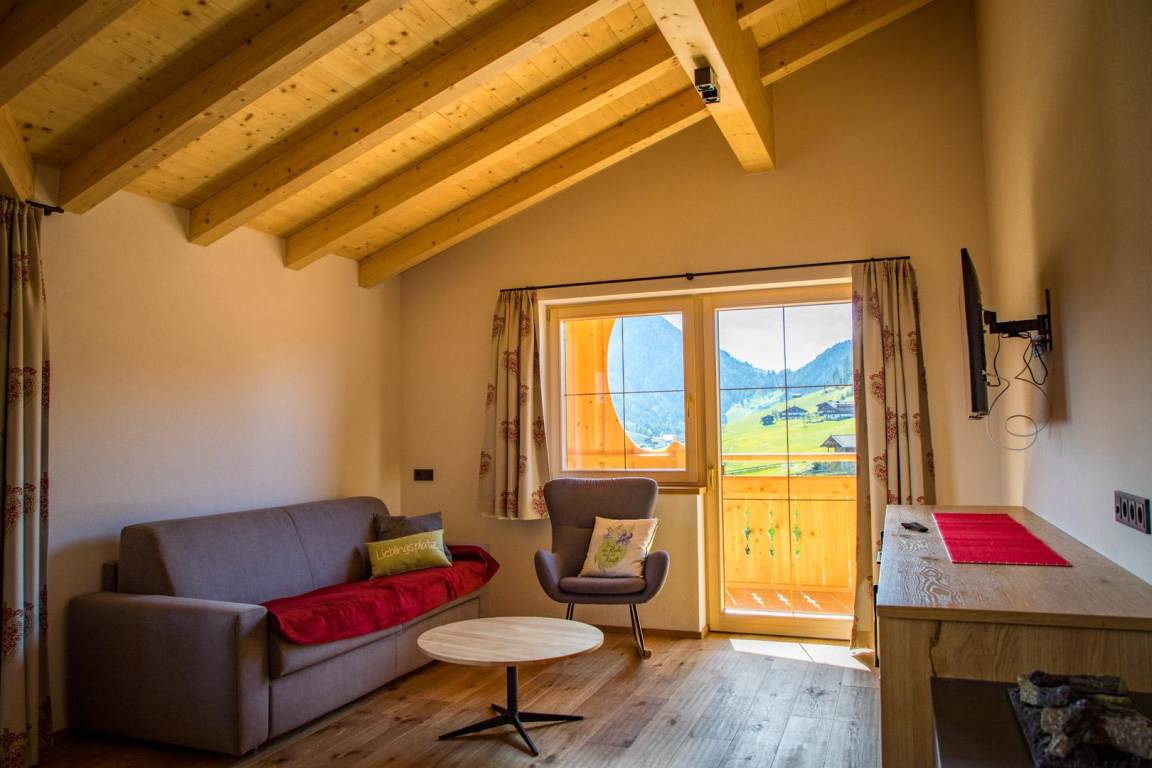 80 M² Ferienwohnung ∙ 2 Schlafzimmer ∙ 6 Gäste - Auffach