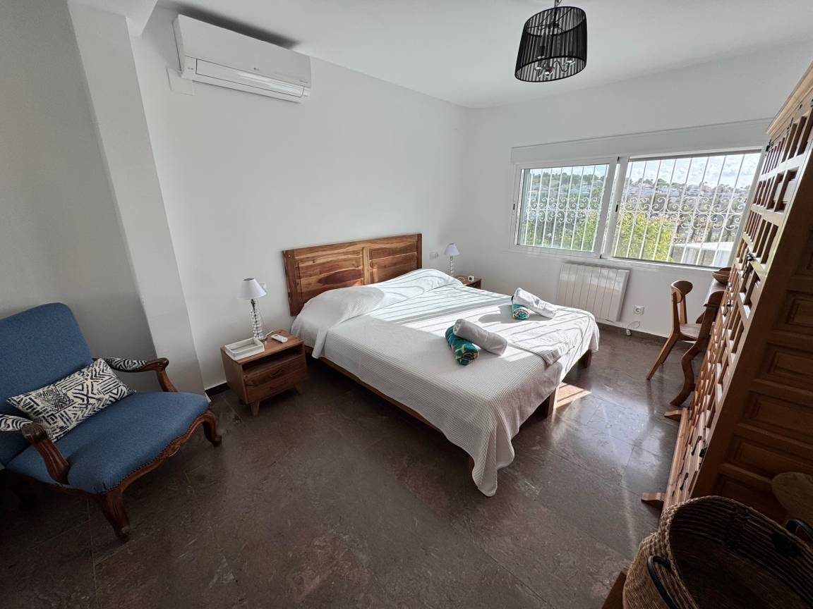 250 M² Villa ∙ 4 Habitaciones ∙ 8 Huéspedes - Benisa