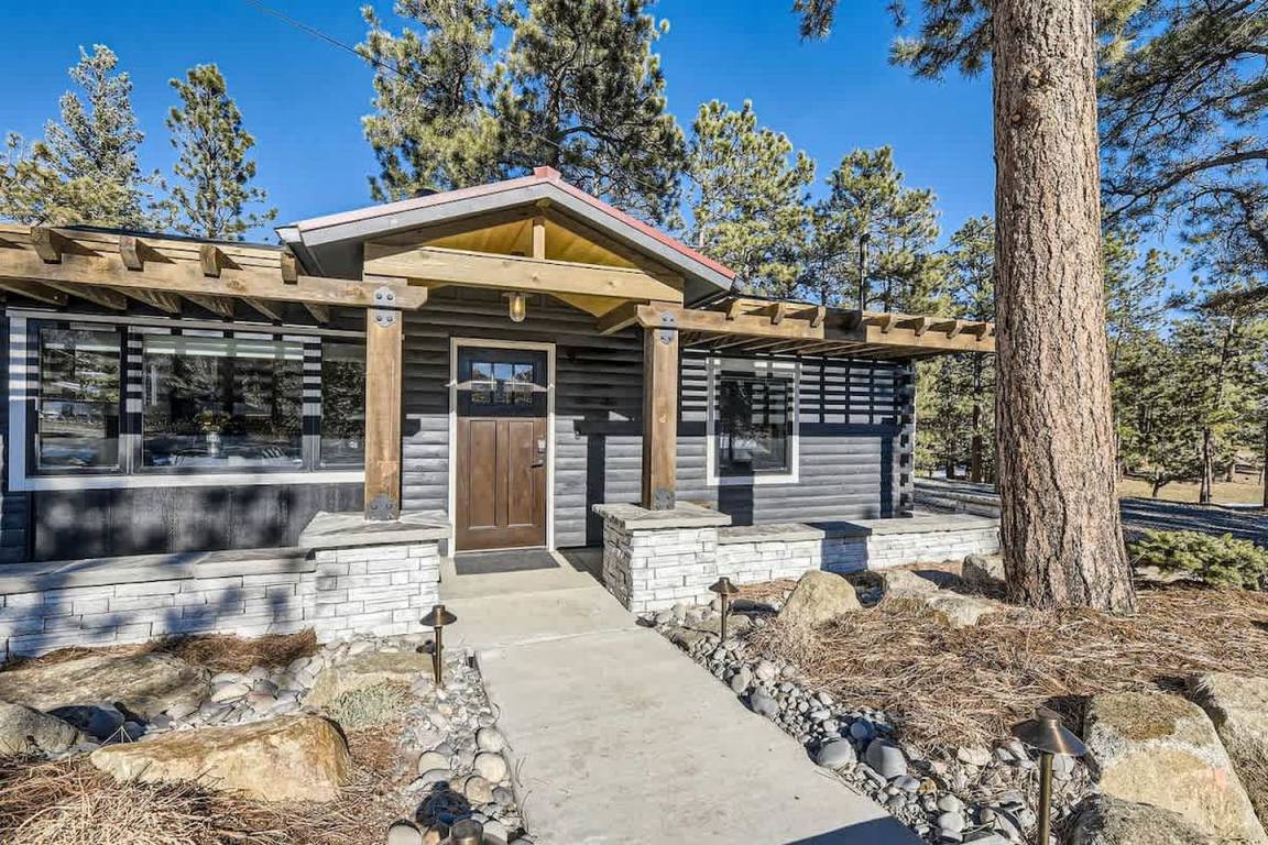 House ∙ 2 Bedrooms ∙ 5 Guests - Morrison, CO