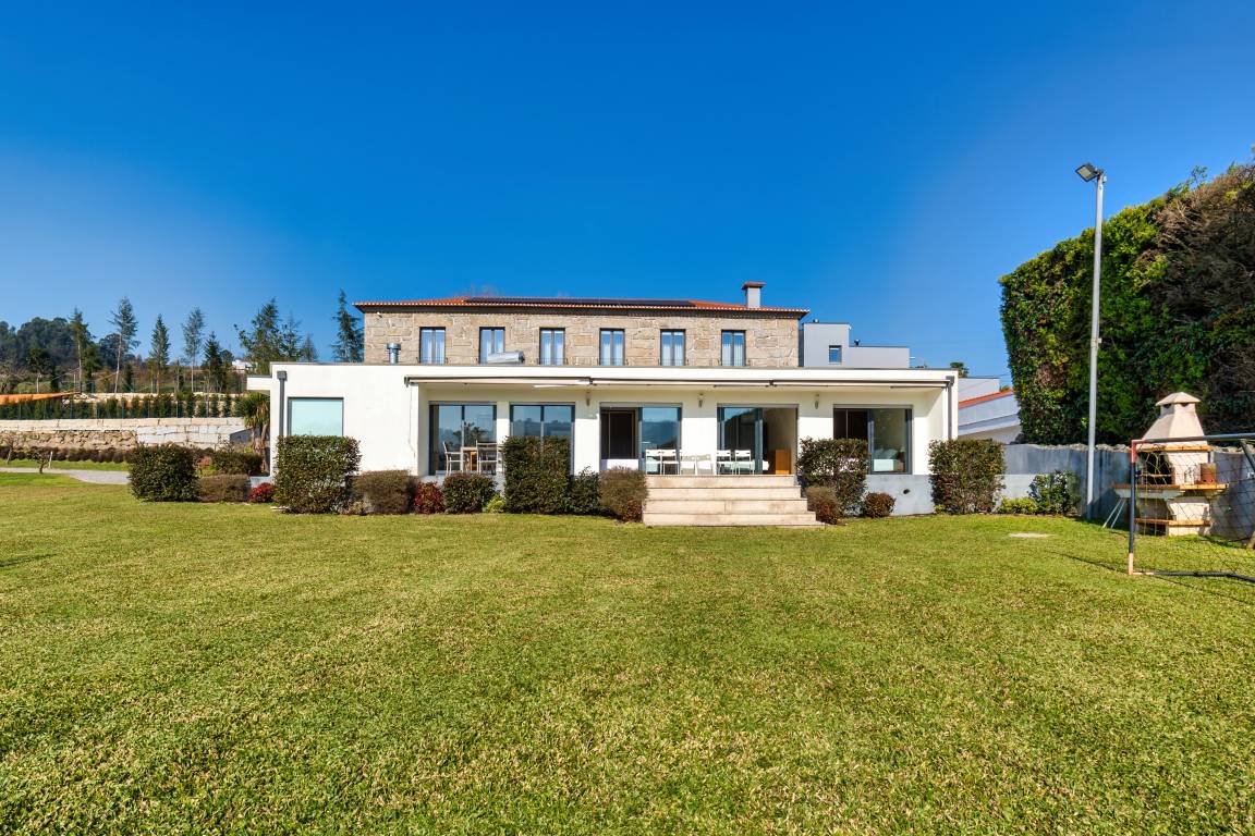 150 M² Maison De Vacances ∙ 3 Chambres ∙ 10 Personnes - Vizela