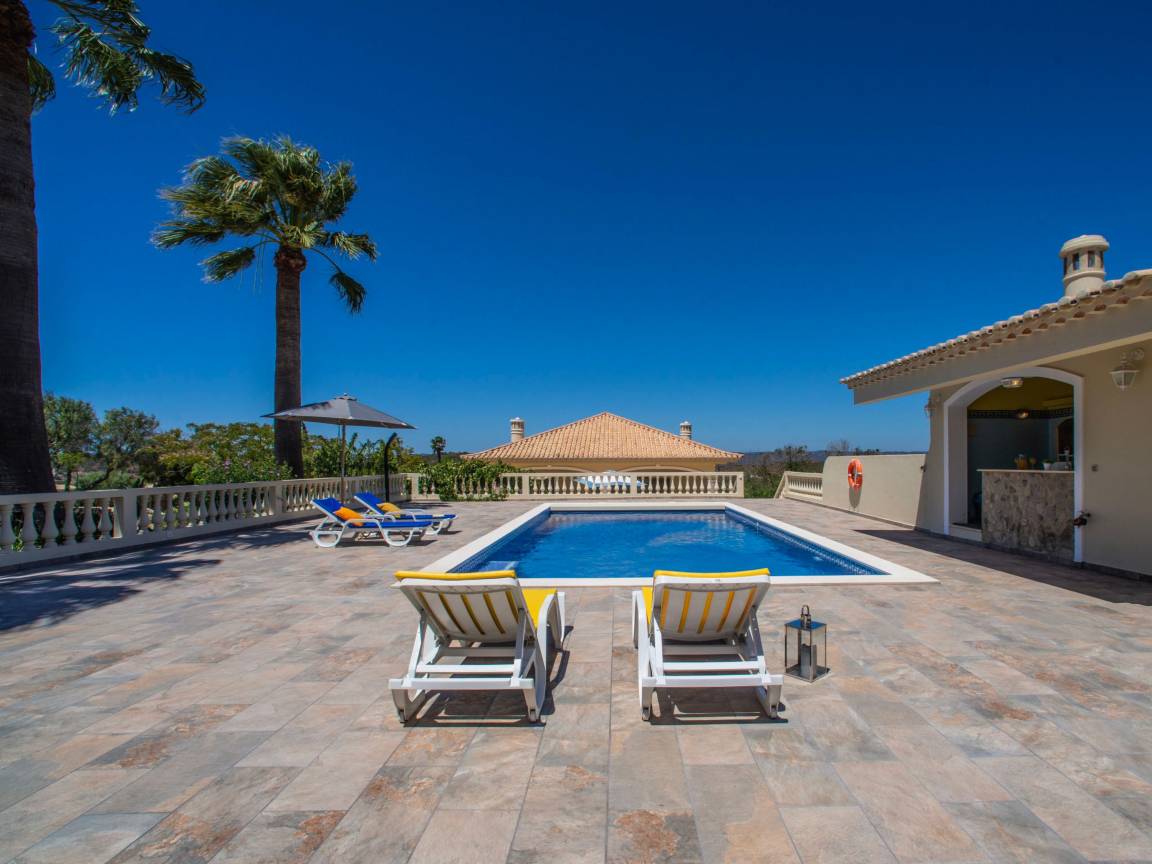 85 M² House ∙ 1 Bedroom ∙ 4 Guests - Alvor
