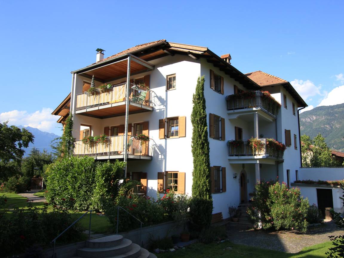 62 M² Ferienwohnung ∙ 1 Schlafzimmer ∙ 5 Gäste - Lana