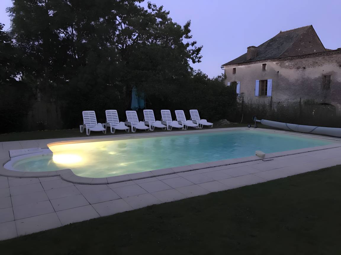 252 M² Maison De Vacances ∙ 4 Chambres ∙ 12 Personnes - Najac