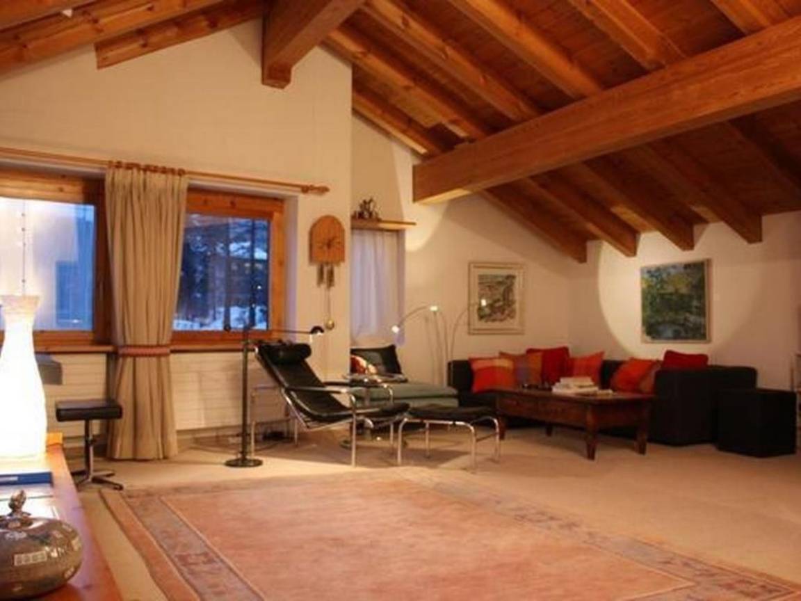 90 M² Ferienwohnung ∙ 2 Schlafzimmer ∙ 4 Gäste - Pontresina