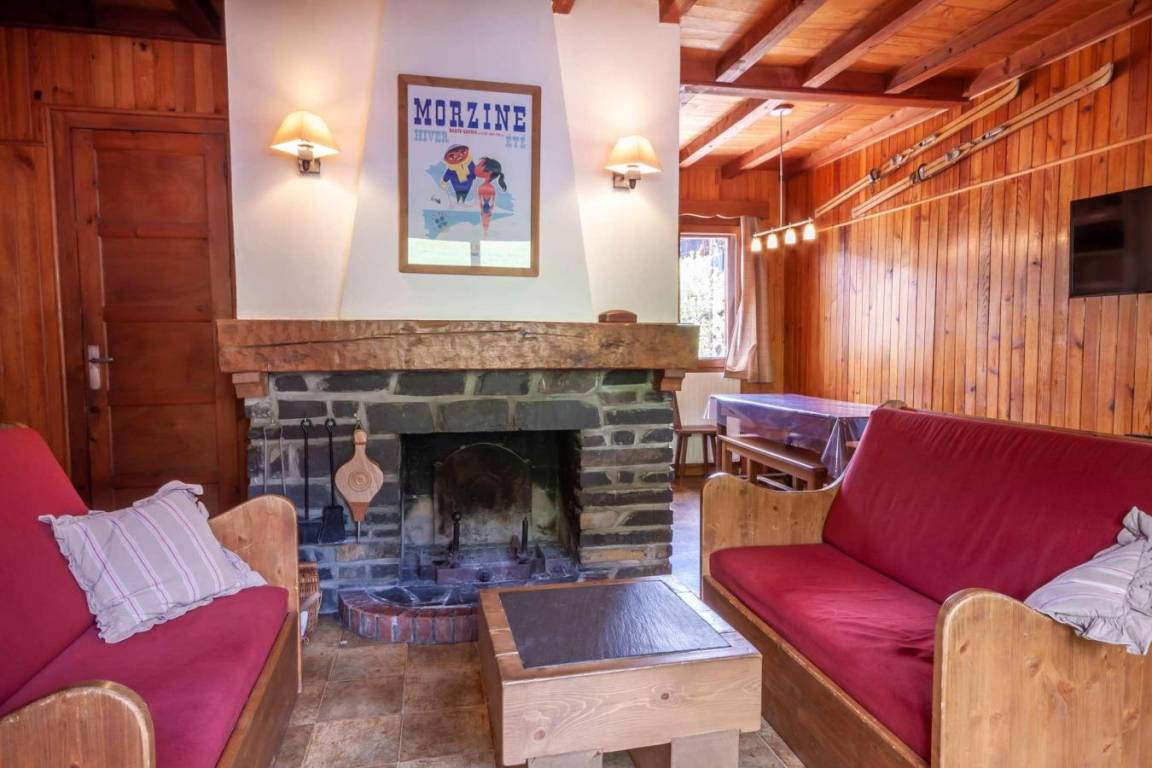 96 M² Chalet ∙ 4 Bedrooms ∙ 8 Guests - Champéry