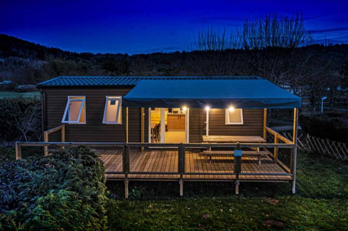 30 M² Camping ∙ 3 Bedrooms ∙ 6 Guests - Chambon-sur-Lac