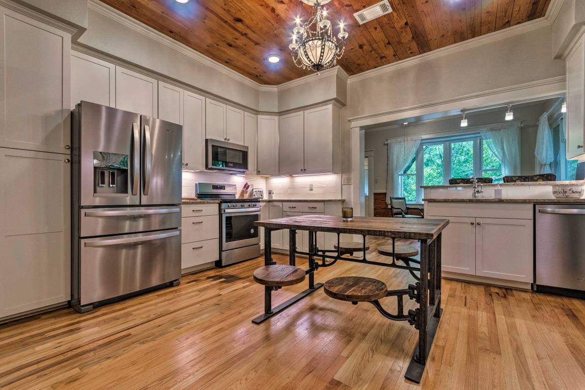 155 M² House ∙ 2 Bedrooms ∙ 6 Guests - Hot Springs, AR