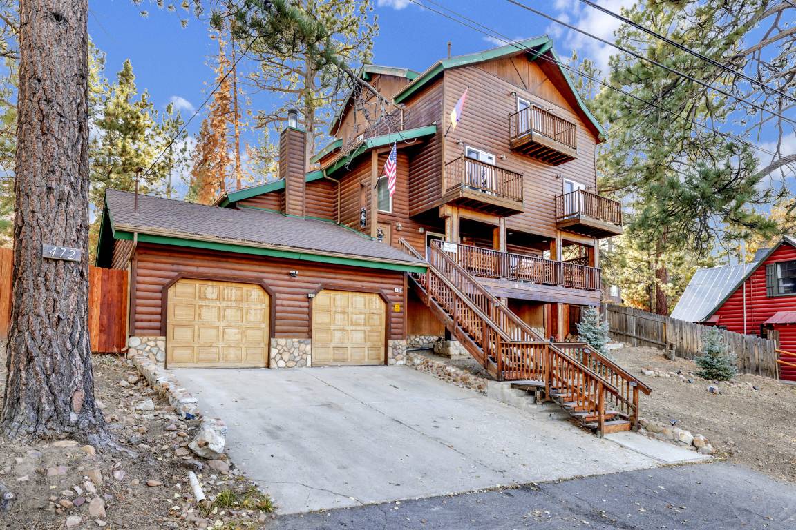 284 M² Cabin ∙ 5 Bedrooms ∙ 14 Guests - Big Bear Lake, CA