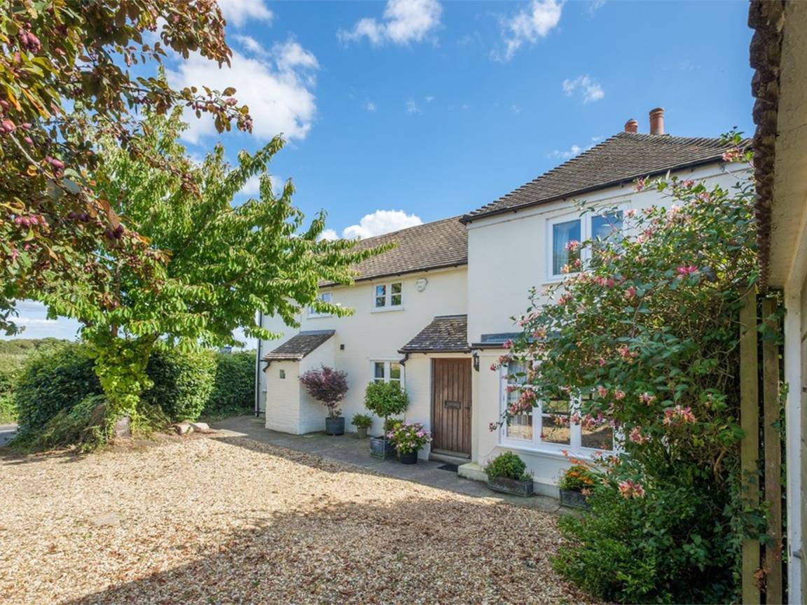 Cottage ∙ 4 Bedrooms ∙ 8 Guests - Isle of Wight