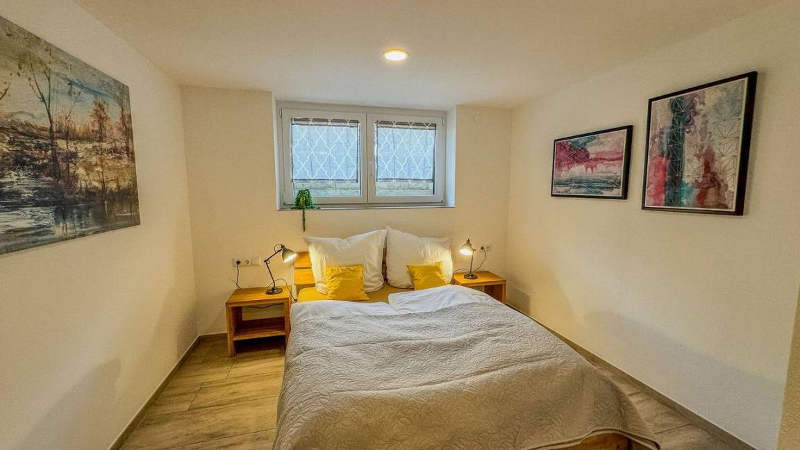 70 M² Ferienwohnung ∙ 2 Schlafzimmer ∙ 3 Gäste - Gunzenhausen