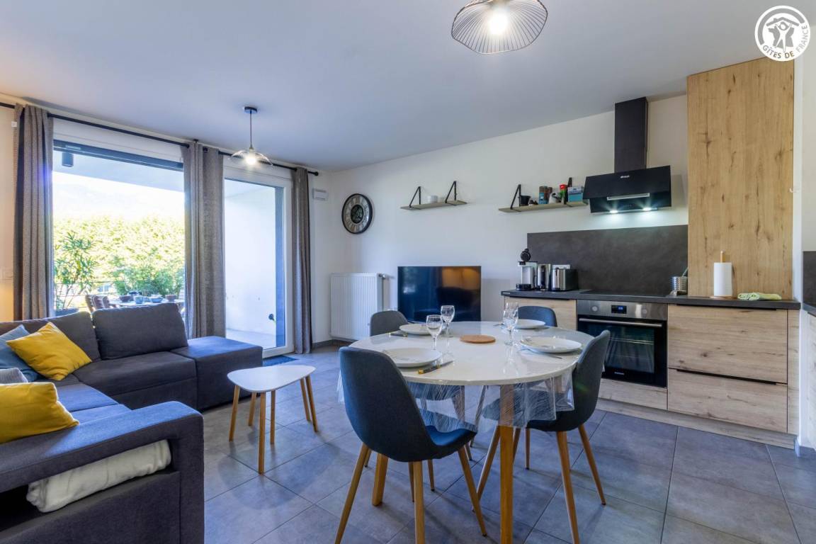 60 M² Gîte ∙ 2 Chambres ∙ 6 Personnes - Lac du Bourget