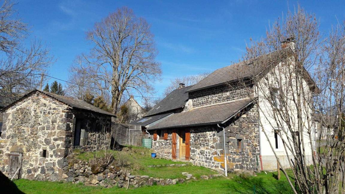 86 M² Gîte ∙ 3 Chambres ∙ 6 Personnes - Puy-de-Dôme