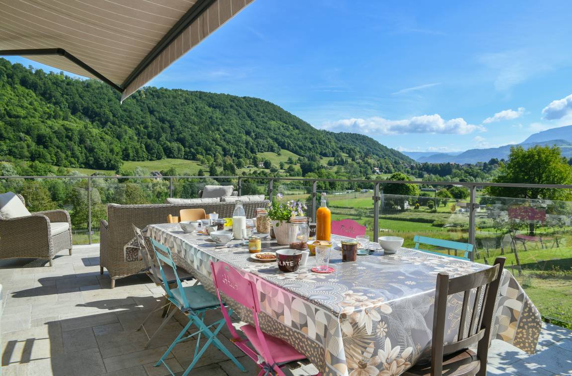 112 M² Maison De Vacances ∙ 3 Chambres ∙ 9 Personnes - Voiron