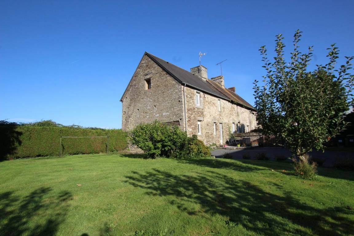 100 M² Gîte ∙ 2 Chambres ∙ 4 Personnes - Manche