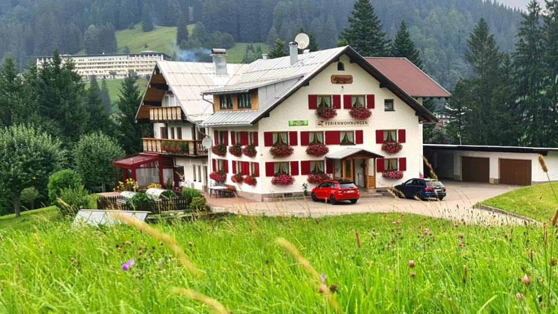 60 M² Appartement ∙ 2 Slaapkamers ∙ 4 Gasten - Riezlern