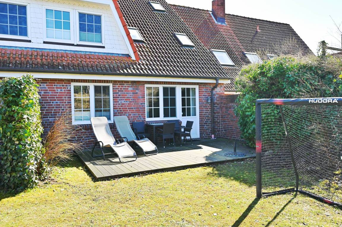 75 M² Ferienwohnung ∙ 2 Schlafzimmer ∙ 5 Gäste - Behrensdorf