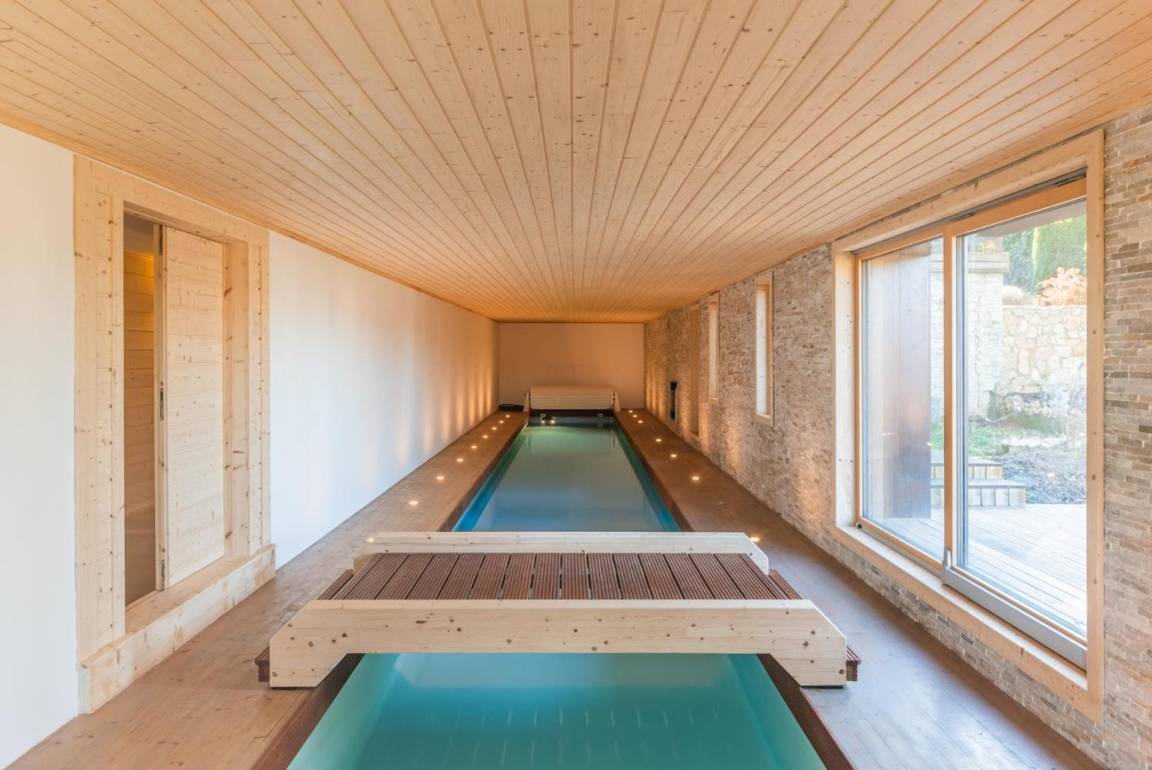 400 M² Ferienhaus ∙ 6 Schlafzimmer ∙ 14 Gäste - Kanton Jura