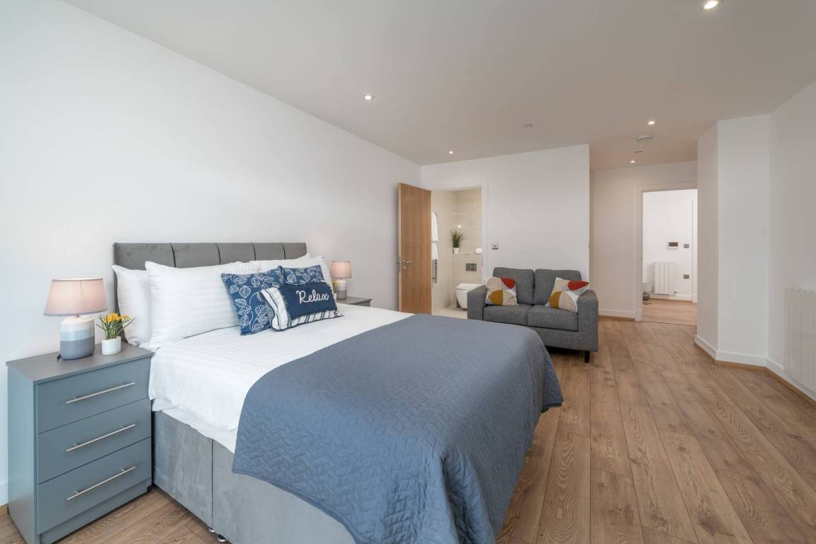 850 M² Apartment ∙ 2 Bedrooms ∙ 6 Guests - Ilford