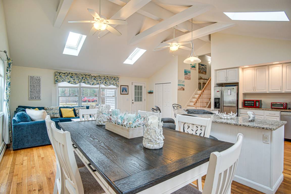343 M² House ∙ 4 Bedrooms ∙ 16 Guests - Martha's Vineyard, MA