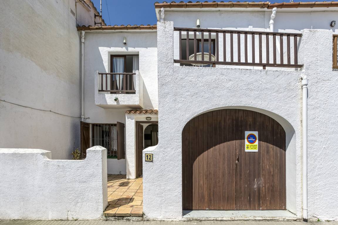 80 M² House ∙ 3 Bedrooms ∙ 6 Guests - L'Escala