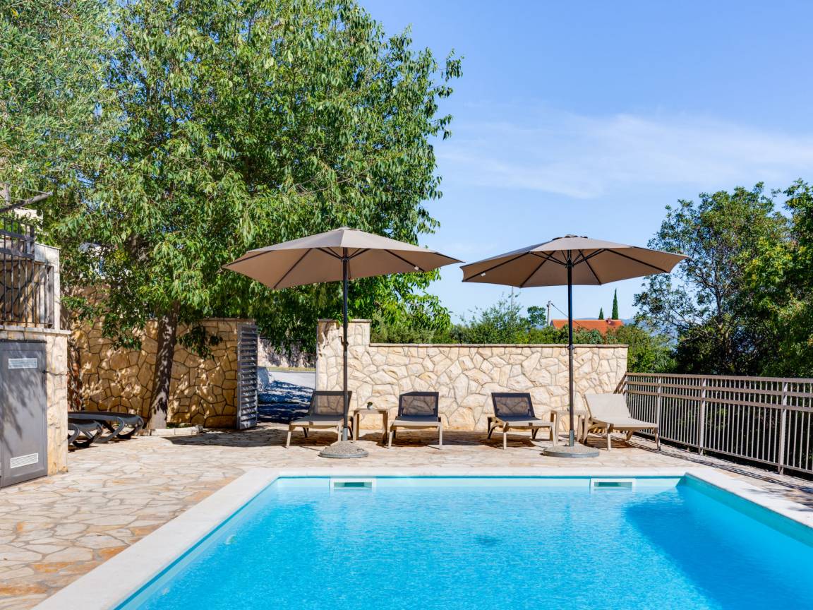 260 M² House ∙ 7 Bedrooms ∙ 16 Guests - Dalmatia