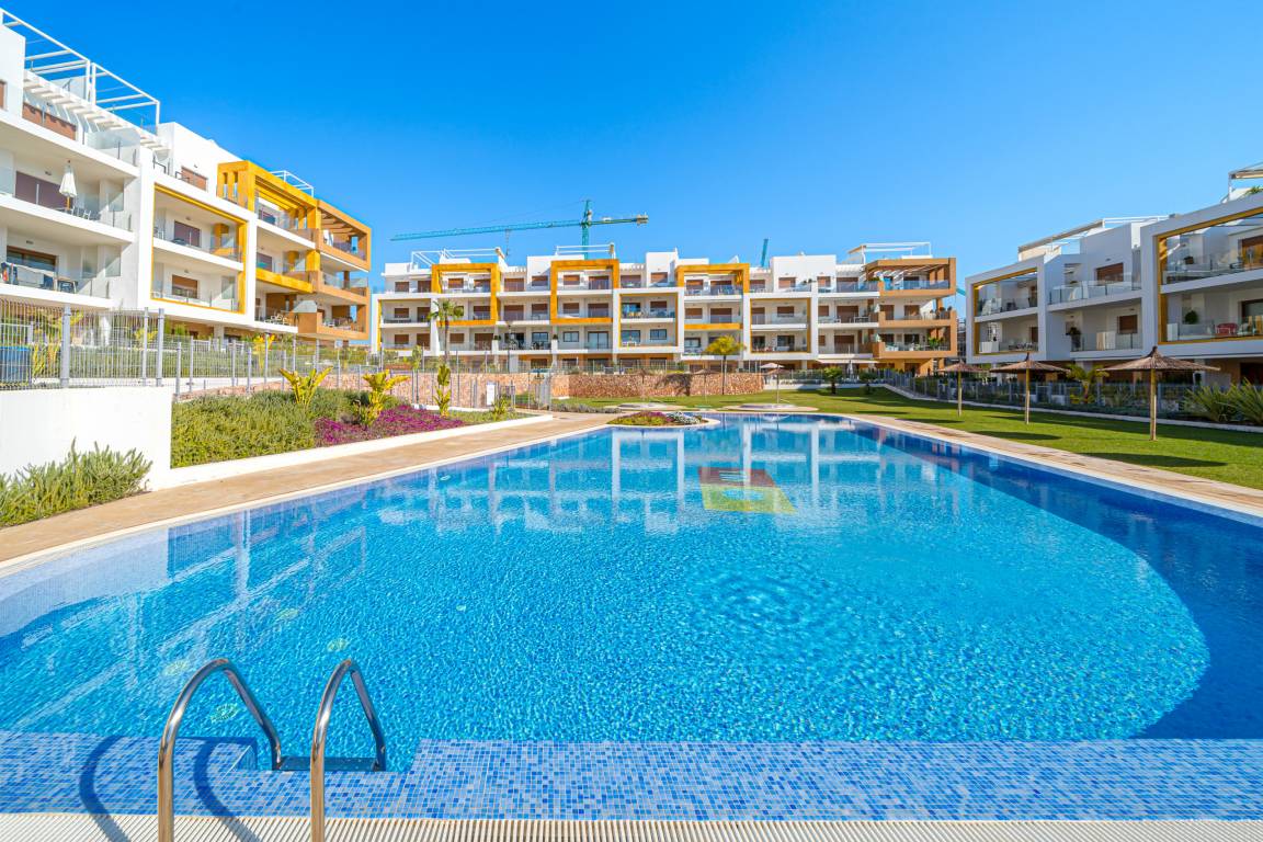 70 M² Apartament ∙ 2 Sypialnie ∙ 4 Gości - Cabo Roig