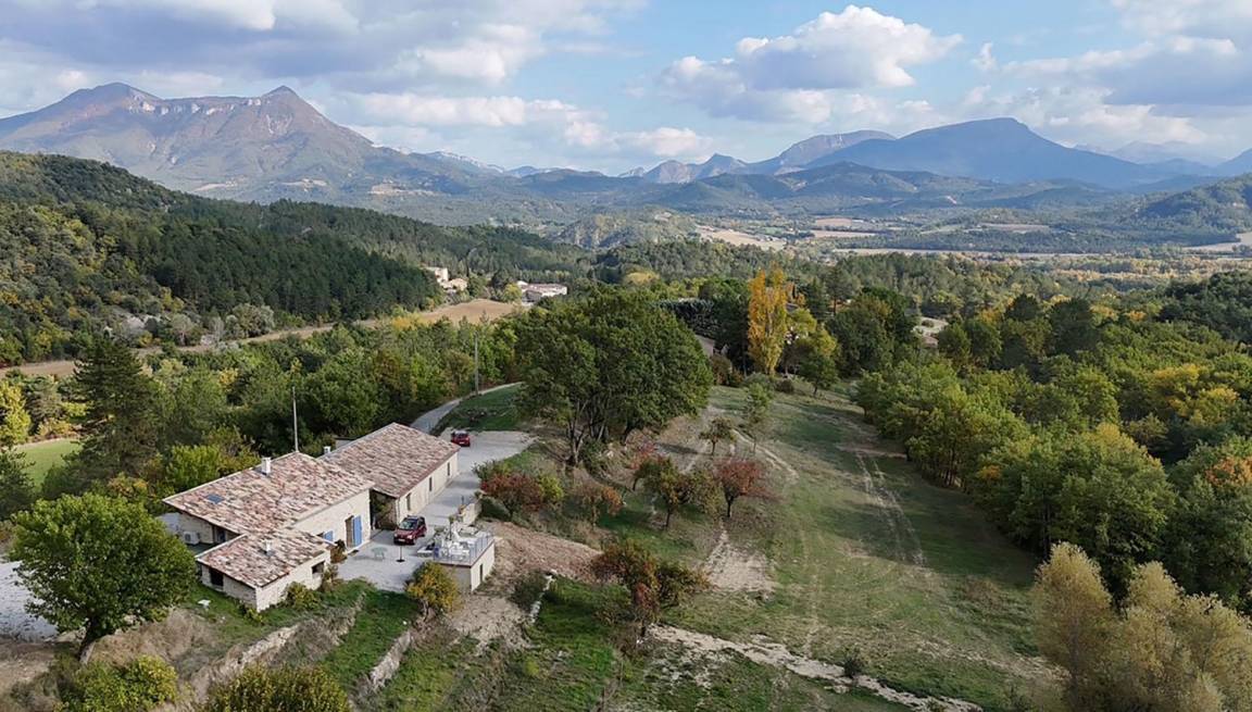60 M² Gîte ∙ 1 Chambre ∙ 2 Personnes - Alpes-de-Haute-Provence