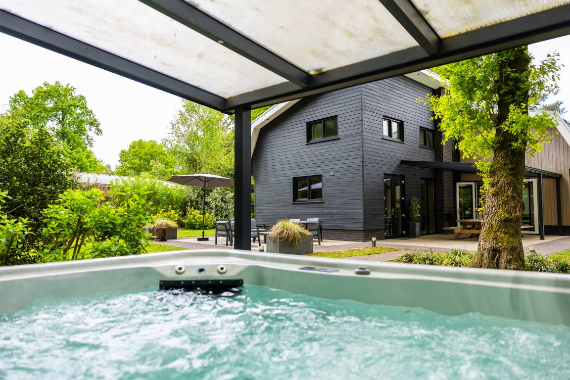 Bungalow ∙ 8 Schlafzimmer ∙ 20 Gäste - Ede