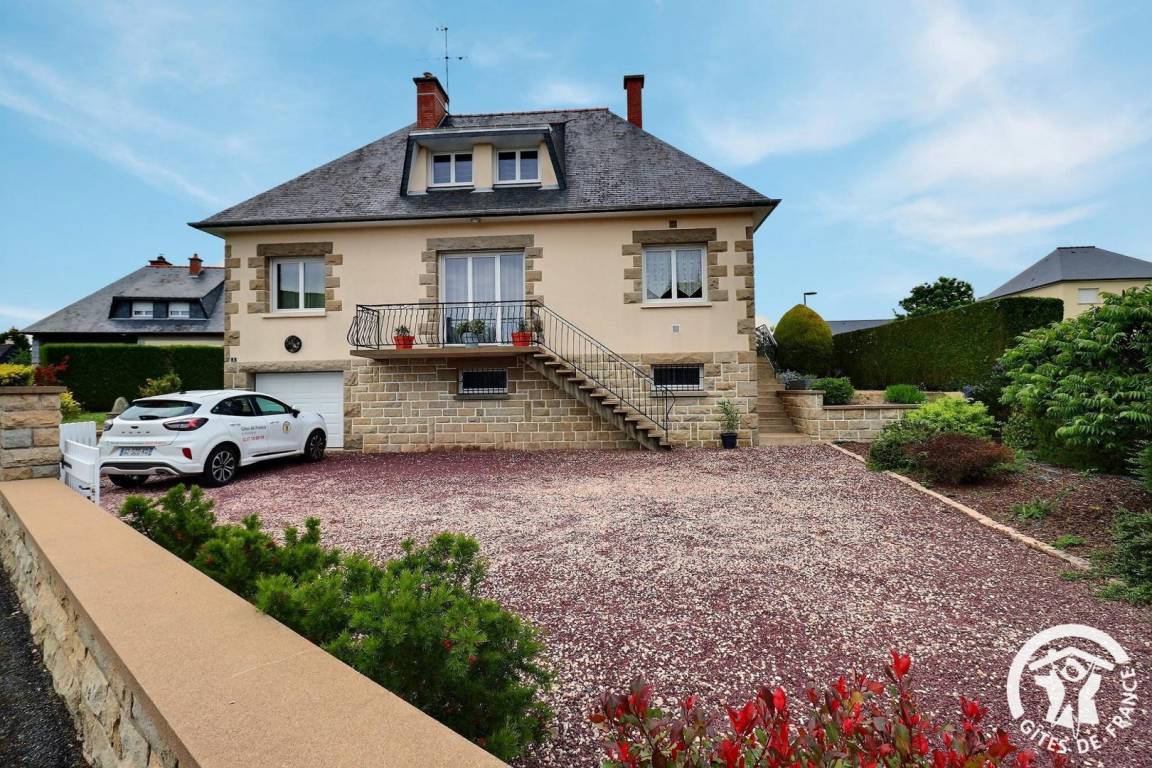 120 M² Gîte ∙ 3 Chambres ∙ 6 Personnes - Vitré